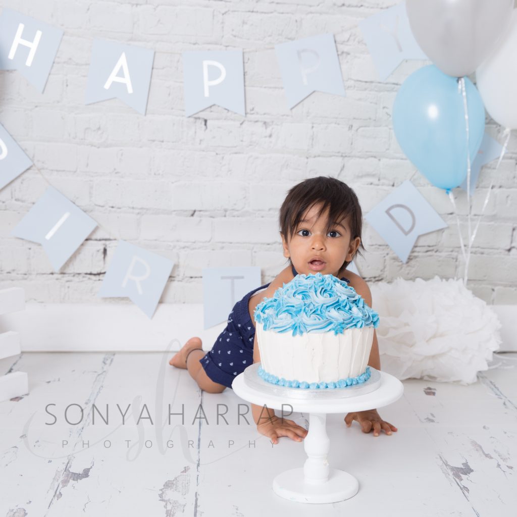 2. Cake smash gallery